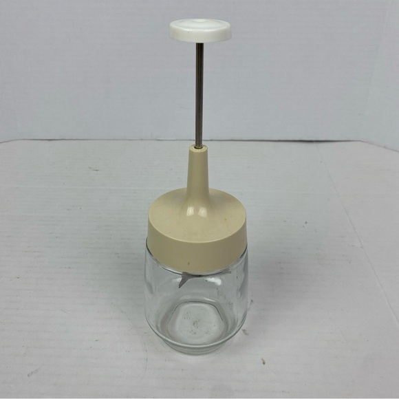 Gemco | Kitchen | Vintage Gemco Hand Chopper Clear Glass Cream Handle ...